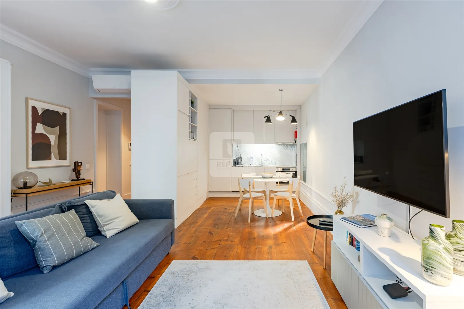 Furnished 1-bedroom apartment in the Palácio dos Príncipes in Cedofeita - Réplica - Real Estate ...